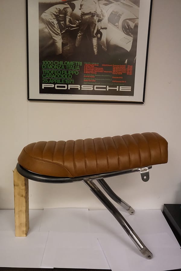 Vonzeti Caferacer zadel. - Classic Cars, Bikes and More